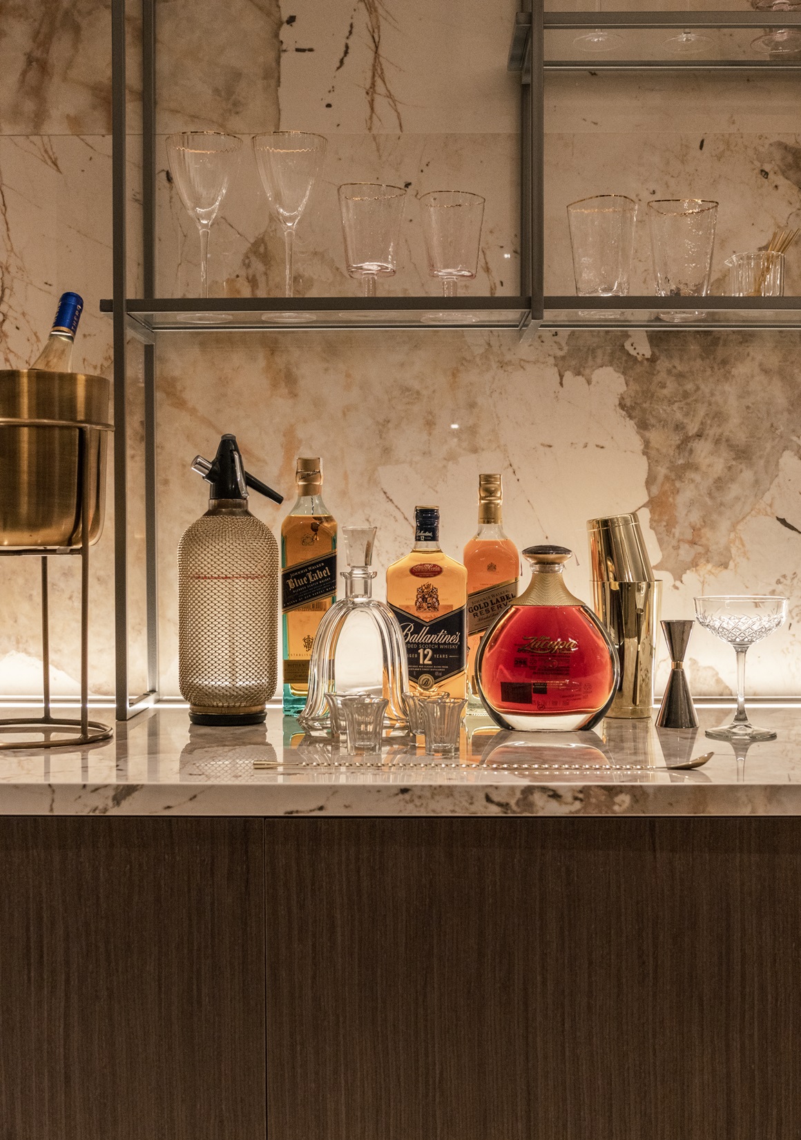 Especial Casacor 2024: Laura Rocha oferece uma viagem pelo passado e ...